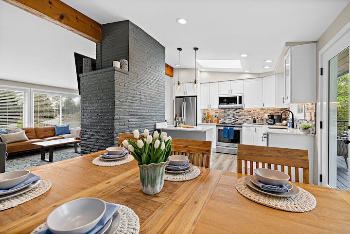 Stylish Stay Near Seatac & Lightrail To Seattle - Des Moines, WA