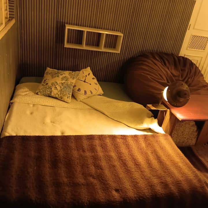 Suíte Pallet/ Privado/aconchegante/casal/solteiro - Pouso Alegre