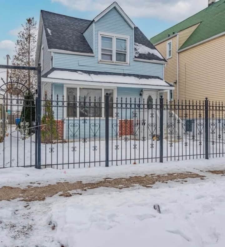 Nina's Home - Chicago, IL