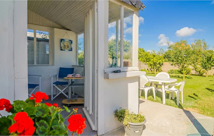 1 Bedroom Cozy Apartment In Pleubian - Pleubian