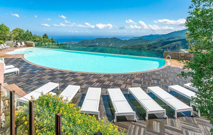 Nice Home In Magliolo With Sauna - Rialto