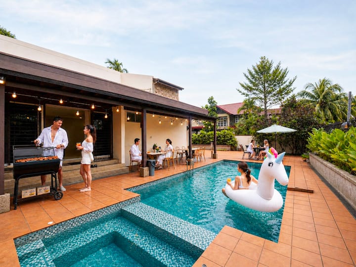 Corner Villa W/private Pool, Ktv, Bbq, 20 Pax Kl - Kuala Lumpur