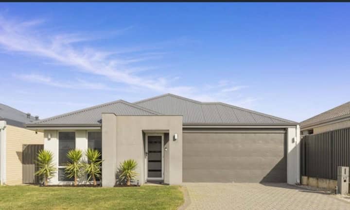 Family Stay Near Wineries & Cuddly Animal Farm - Greenmount