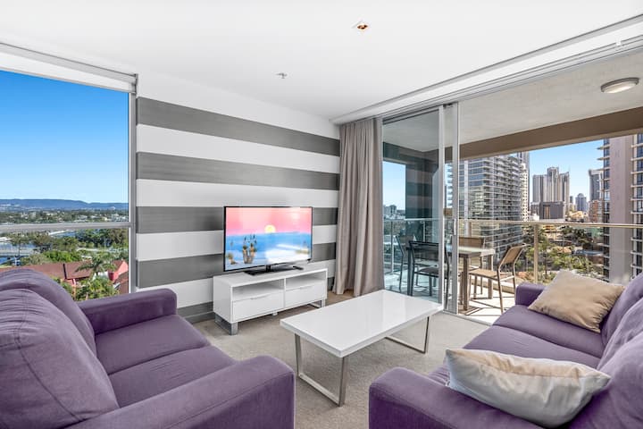 Panoramic River Views, Resort Pool & Spa - Broadbeach