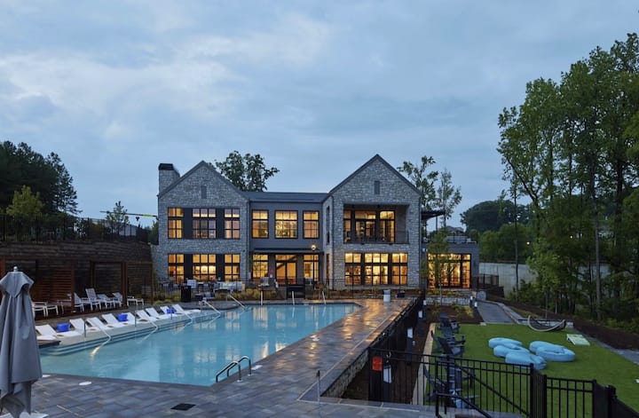 Cozy Luxe Escape - Concord, NC