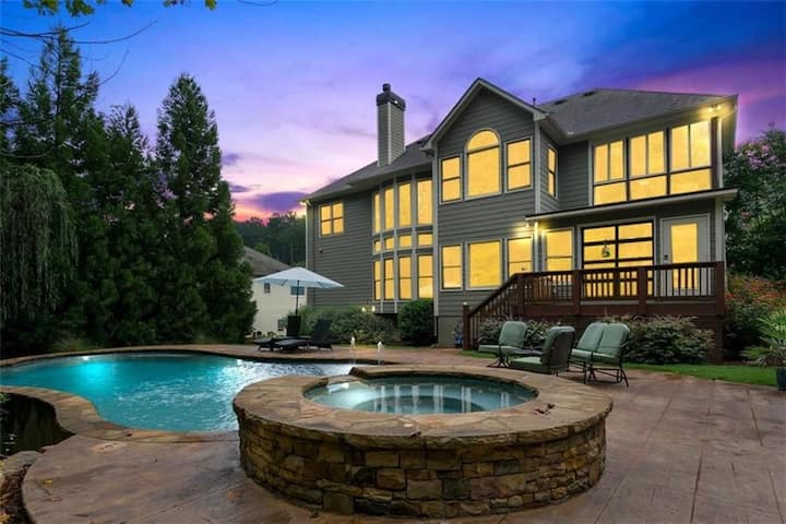 Atl World Cup Executive Villa | Luxury Pool Oasis - Acworth, GA