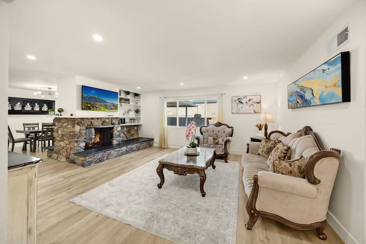 15 Mins To Disneyland Spacious 4 Bed 3 Bath 6 Beds - Brea, CA