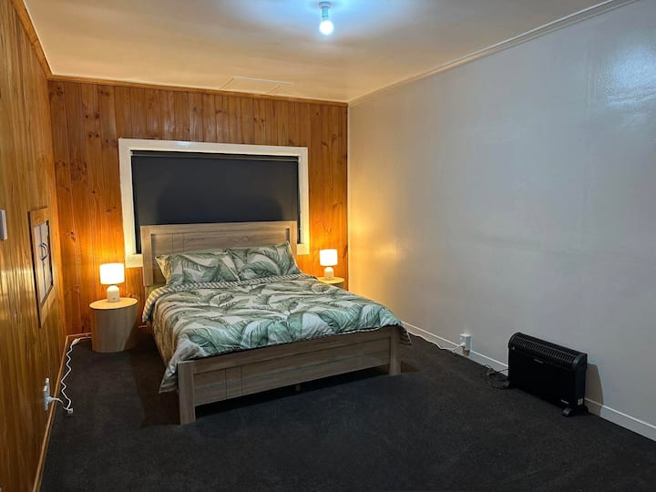 Kuirau's Nest (Your Lake Road Escape) - Rotorua