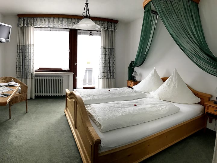 Doppelzimmer 4 Mit Balkon, Dusche Und Wc, Sitzecke - Ruhpolding