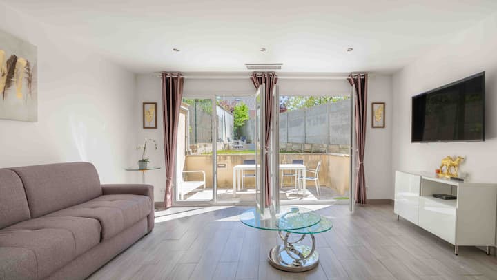 La Villa Des Lumières - Roissy-en-France