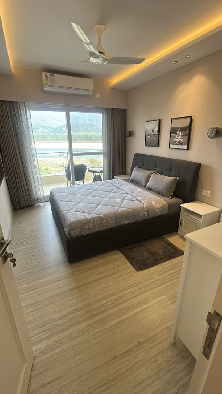 Ganga & Mountain View 4 Bhk-penthouse - Rishikesh