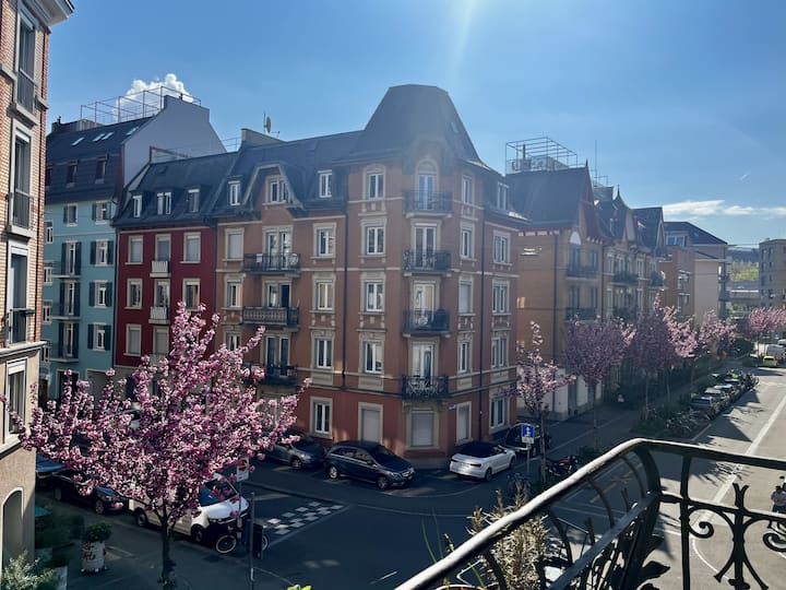 Bright Jugendstil Gem | Near Lake & Center - Zürich