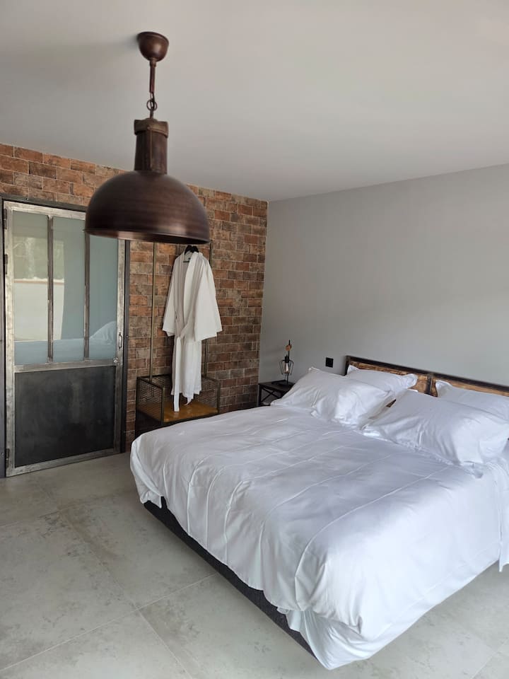Chambre Indus Avec Jacuzzi - Lourmarin