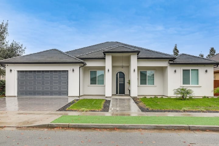 Spacious 4br Lodi Retreat | Pet-friendly - Lodi