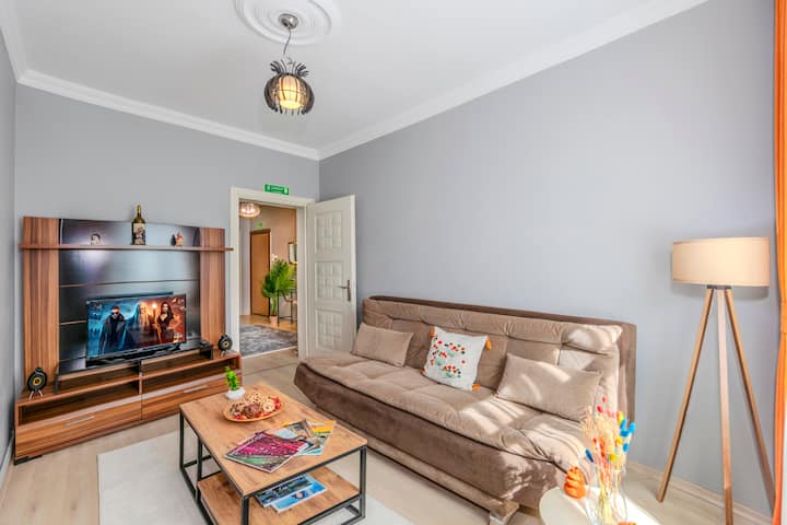 Historical Galata: Spacious 2br  5 Min To Tower - Şişli