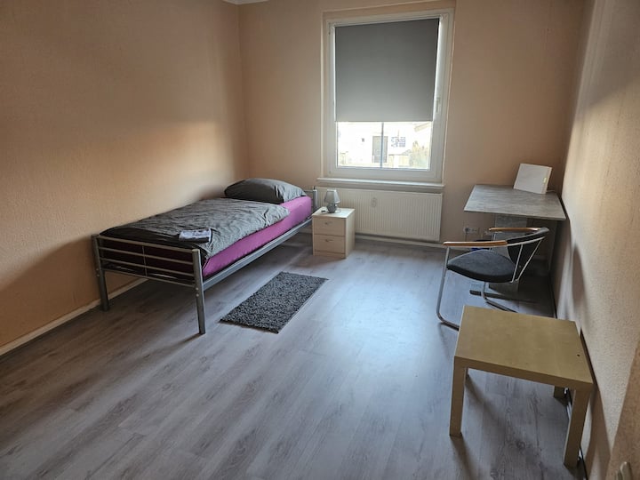 Monteurs & Ferienwohnung In Der Gartenstadt Leuna - Merseburg