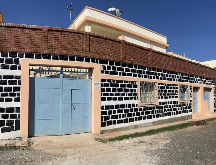 Romslig Og Fantastisk Enebolig I Hjertet Av Asmara - Eritrea