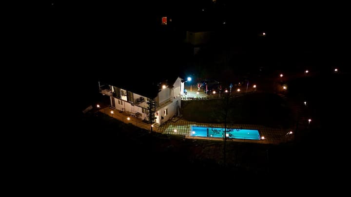 3 Bedroom Pool Villa With Mountain View - Vagamon