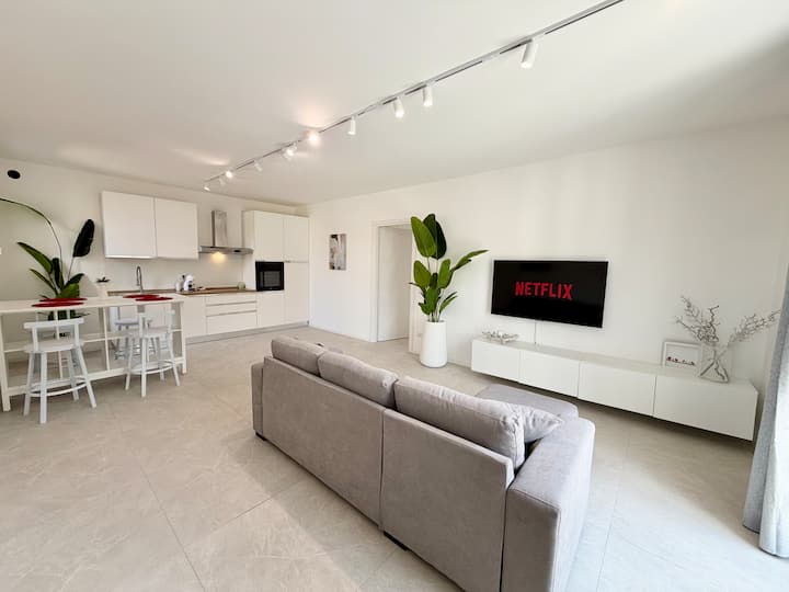 Apartment Suite 5 -Bloom House 24/7 - Saronno