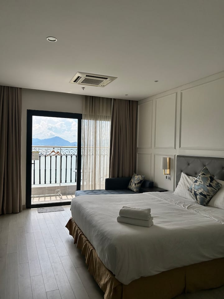 View Vịnh Ngắm Hoàng Hôn |Yên Tĩnh | Hồ Bơi Vô Cực - Da Nang