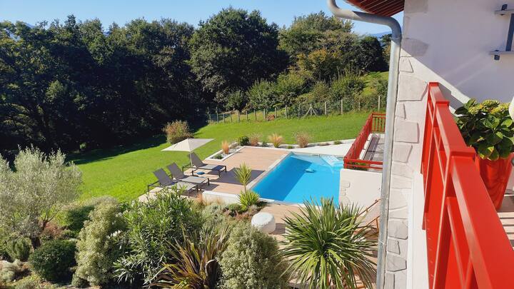 Belle Villa, Piscine, 15 Min Bayonne, 2 Adultes - Espelette