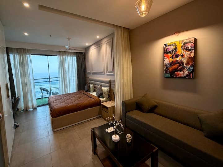 River Side Premium Flat By Ansom Homes - Noida