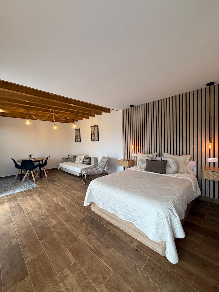 Estudio Con Terraza. - Santillana del Mar