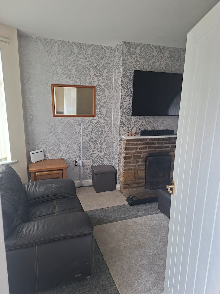 Central But Secluded Family House With Garden - 비벌리