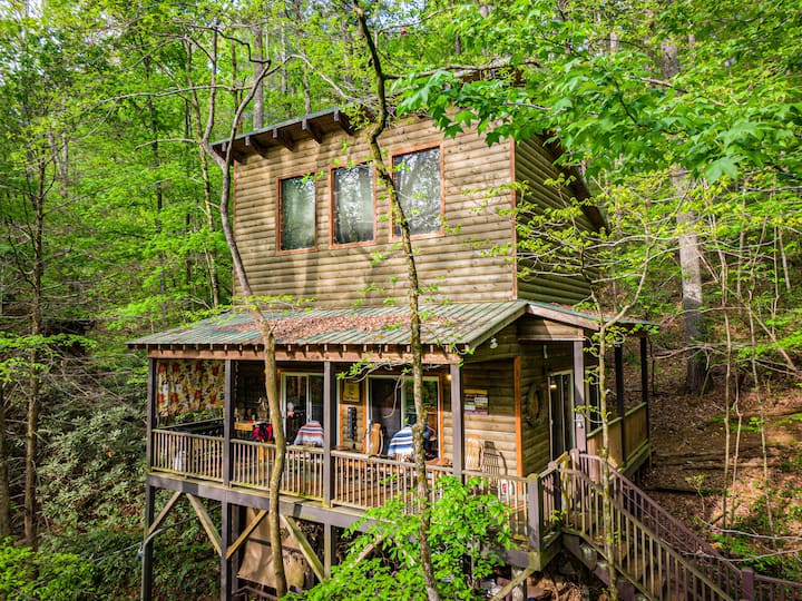 Tree House Cabin - Helen, GA