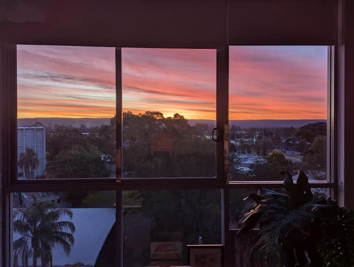 Comfy & Modern Apartment In Penrith - Kingswood