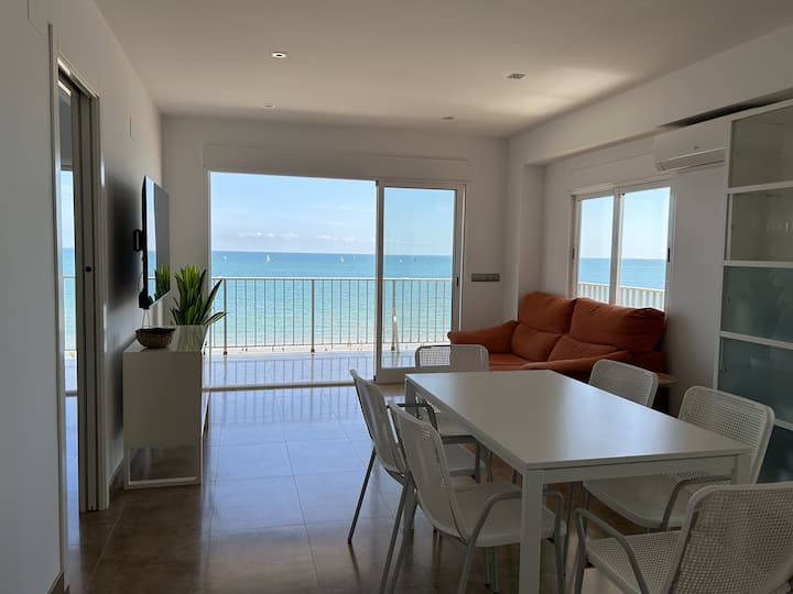 Piso A Primera Línea De Playa - Cullera