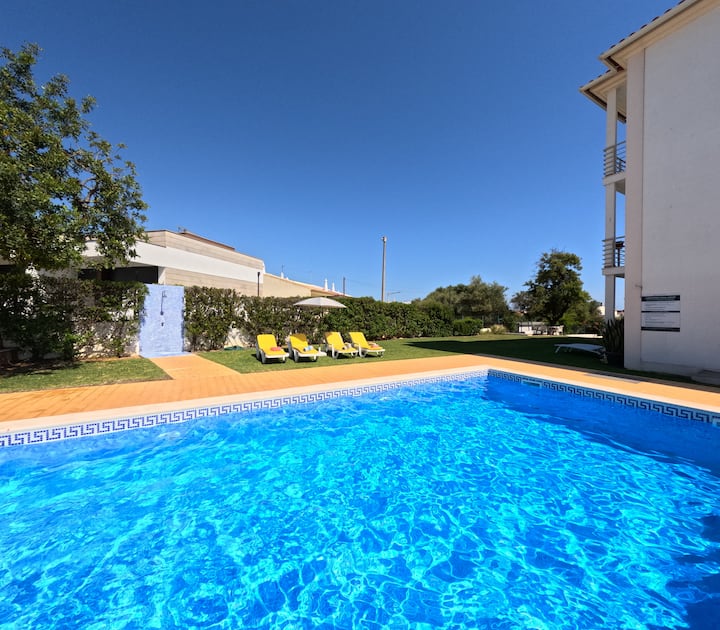 Casa Da Alfarrobeira  Pool & Garden - Albufeira