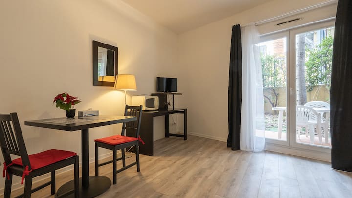 Mignon Studio 2 Pers Avec Terrasse - Grasse