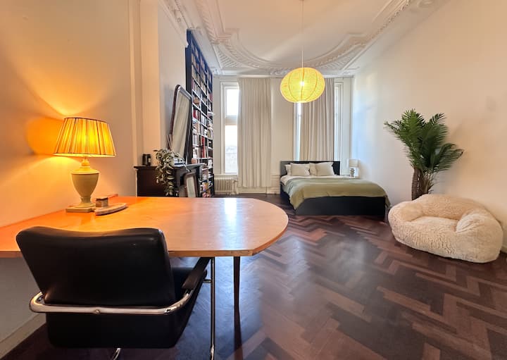 Spacious & Bright 2br Apartment @ City Centre - Amsterdam
