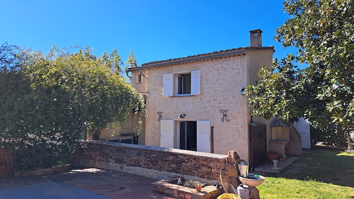 Maisonnette Cosy Avec Piscine - Pierrefeu-du-Var