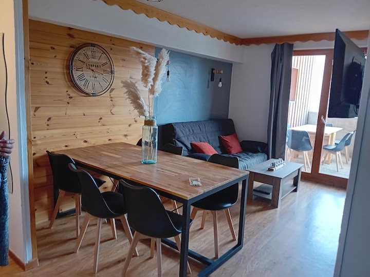 Cocon Prisé Au Cœur De La Station 1800 ! - Les Orres