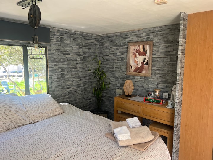 Chambre Cosy à La Campagne - Terrasse Privée - Salon-de-Provence