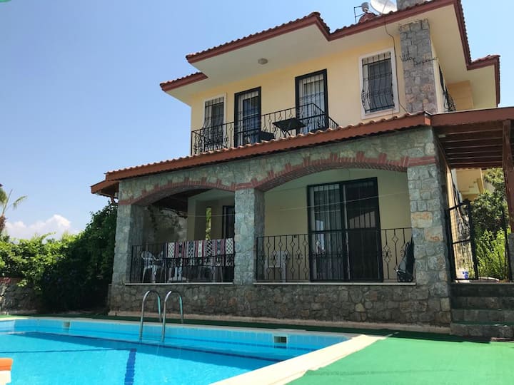 ÖZel Havuzlu Villa | 8 Kişi | ÇAlış Plaja Yakın - Fethiye