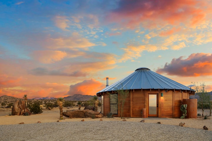 Mojave Yurt: 25 Acres, Hot Tub, Pool & Stargazing - États-Unis
