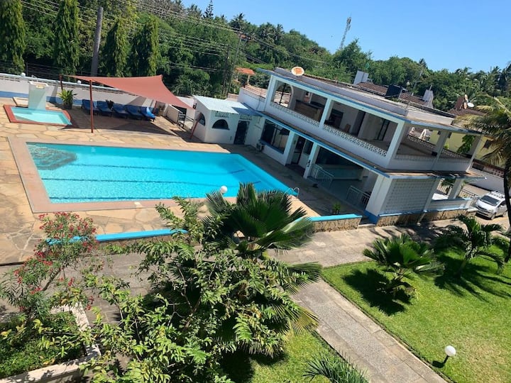 Paradise Apartment (3 Bedroom) - Mombasa