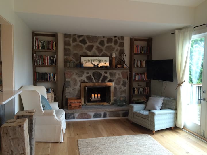 North Sauble Cottage. River Accessible. Beach - Sauble Beach