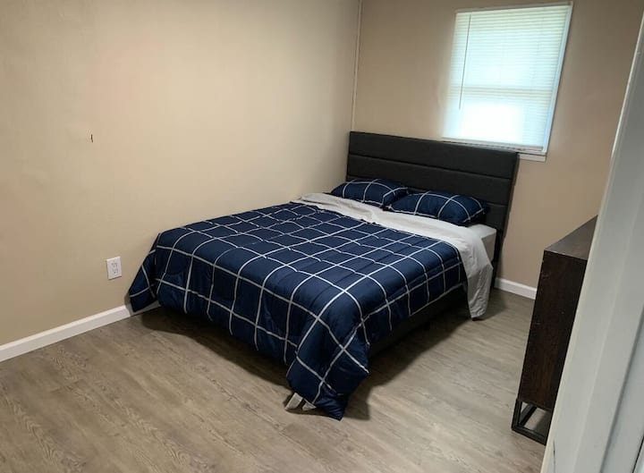College Hills Apartments - Bolivar, MO