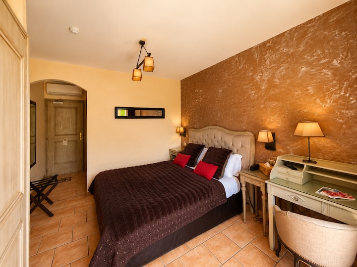 Chambre Superieur Vue Mer 2 Pax - Le Lavandou