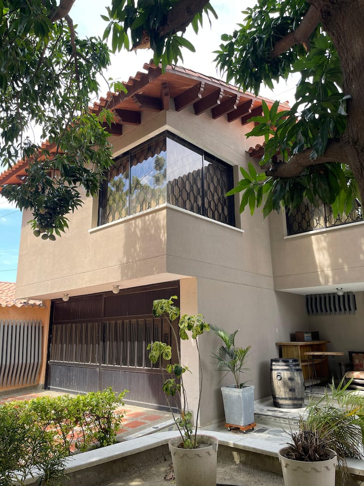 Casa Amplia Frente Al Centro Comercial Buenavista. - Minca