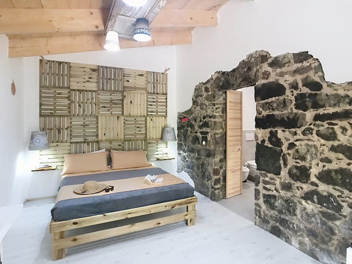 Castelsardo: Suite Nel Verde Con Patio E Parking - Valledoria