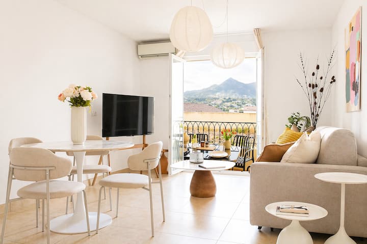 Vue Montagne • Terrasse Plein Soleil • Parking - Plage d'Aregno - Algajola