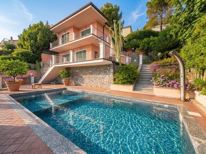Villa Vista Mare Con Piscina Esclusiva - Andora