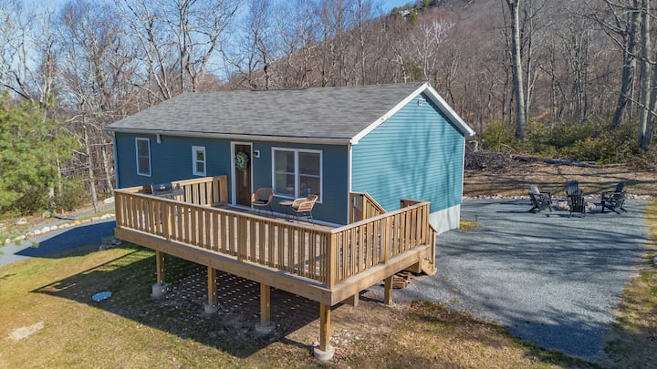 Cragsmoor Cottage: Mountaintop Escape - Ellenville, NY
