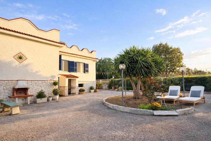 [Casa Privata Con Patio] 5 Min Dal Mare • Garage - Mondragone