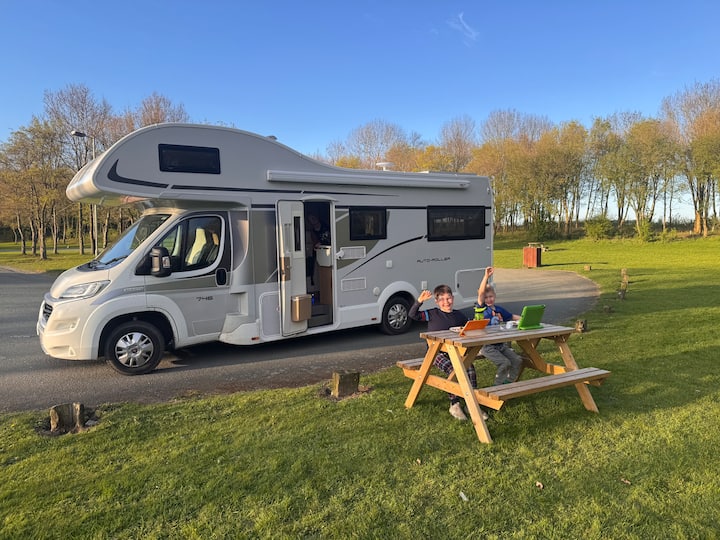 Luxury Spacious Motorhome For The Perfect Escape - Barnstaple